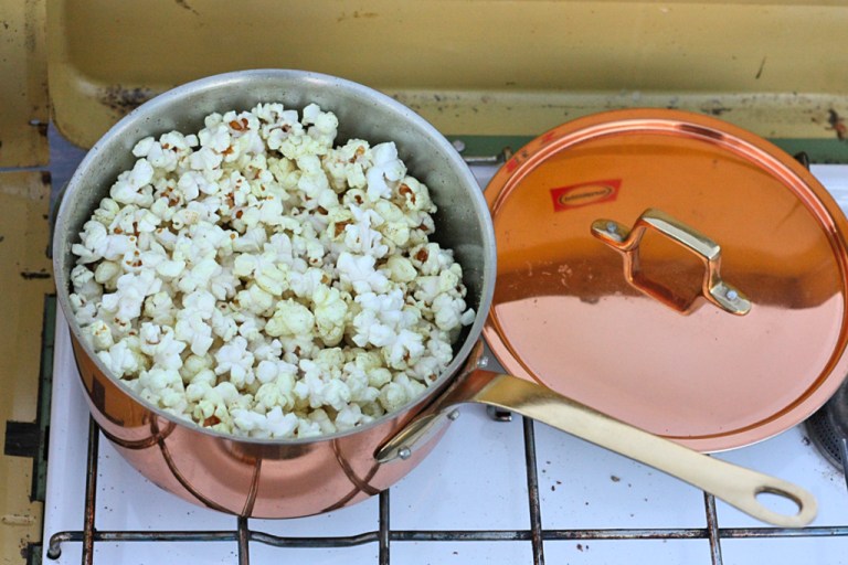 camping food: cumin and curry popcorn – Dahlia Kitchen